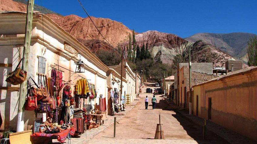 Purmamarca, tierra mágica de colores - Viví Jujuy